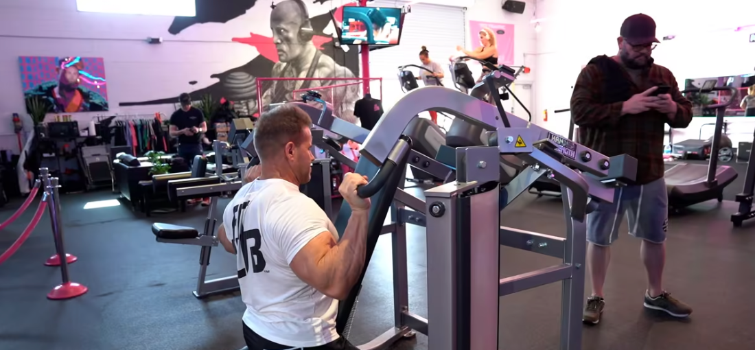 Reverse Machine Shoulder Press – Jay Cutler